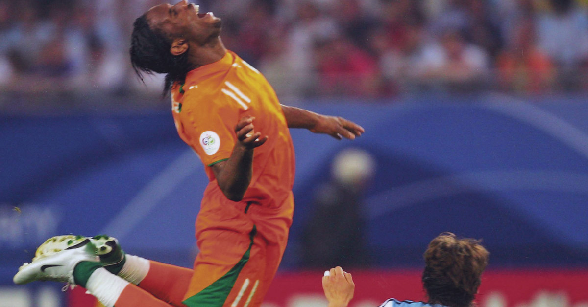 CABINET / Drawing the Foul